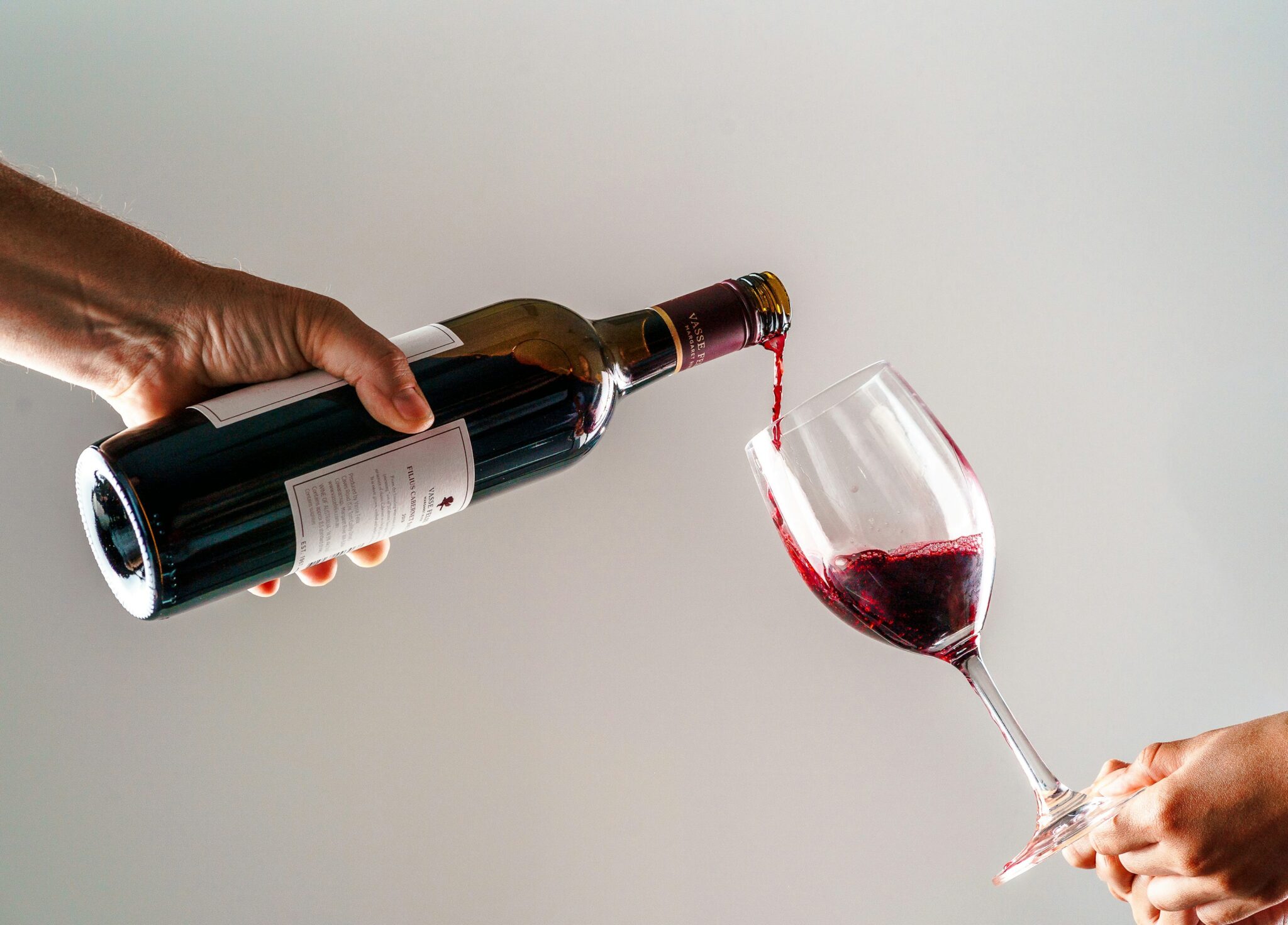 What am I pouring and drinking right now? - The Michael Pour